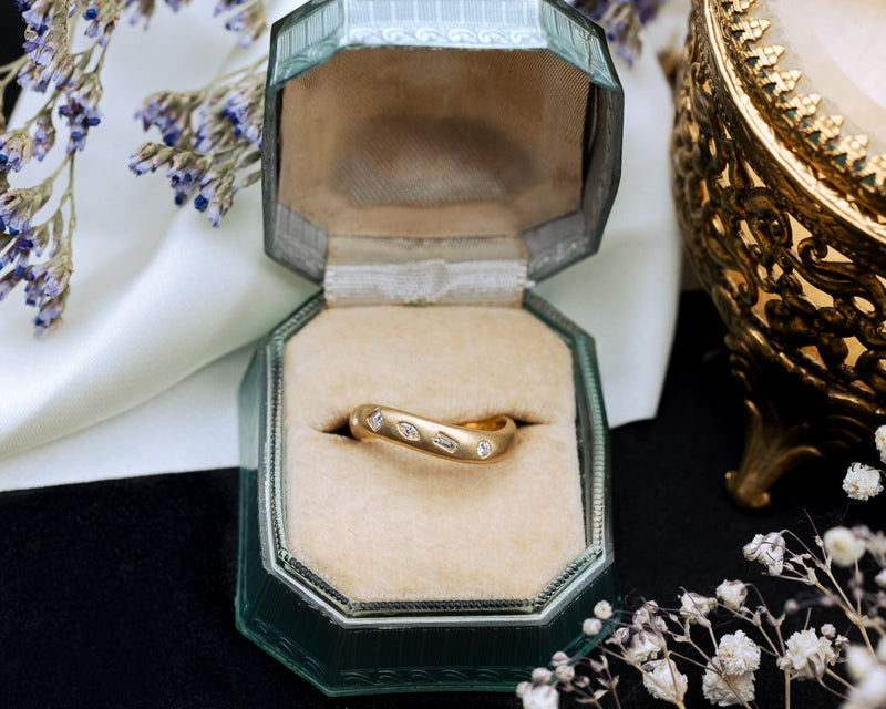 Vintage 18K Yellow Gold Multi Diamond Ring With A Brushed Finish