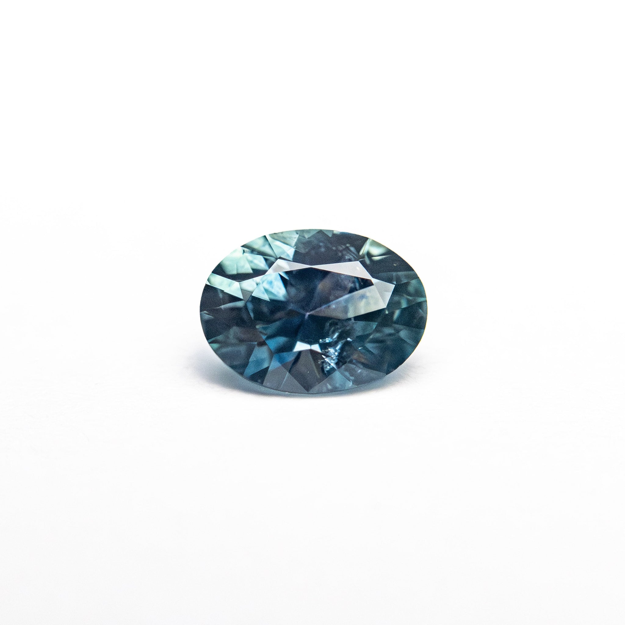 0.66ct 6.11x4.59x3.26mm Oval Brilliant Sapphire 26667-08