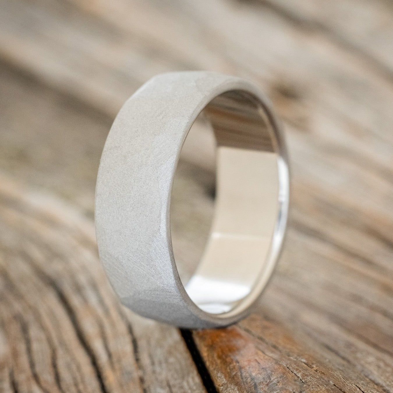 FACETED WEDDING RING WITH A SANDBLASTED FINISH