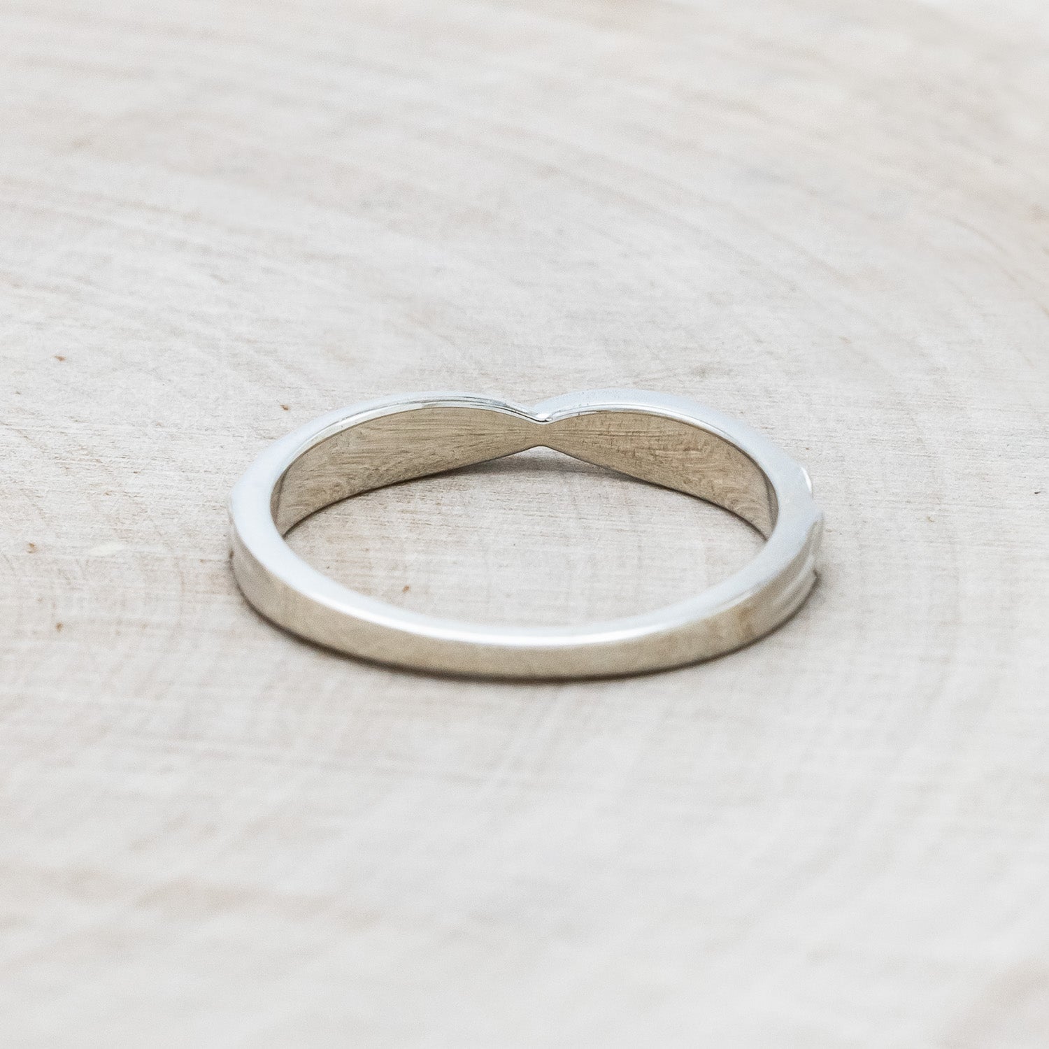 TWISTED LEAF STACKING BAND