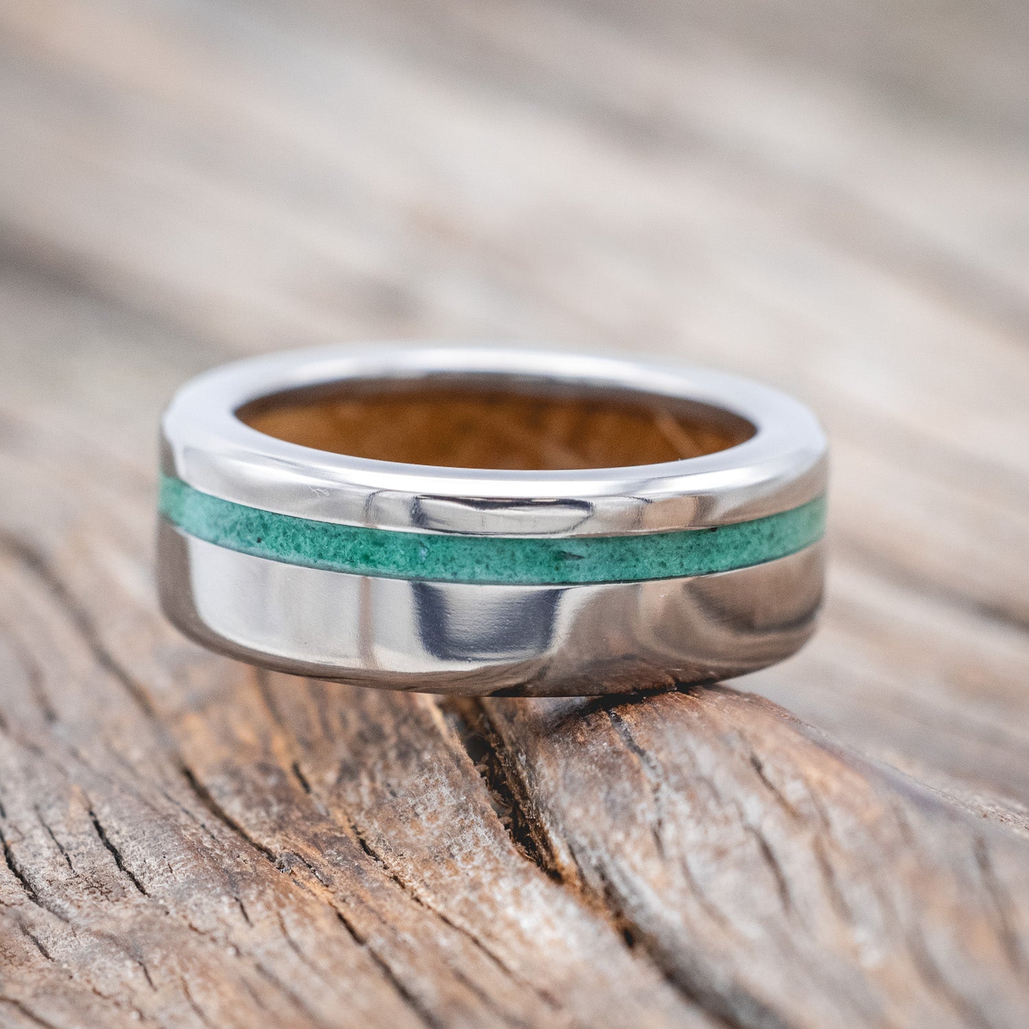 "VERTIGO" - MALACHITE WEDDING RING FEATURING A WHISKEY BARREL LINED BA