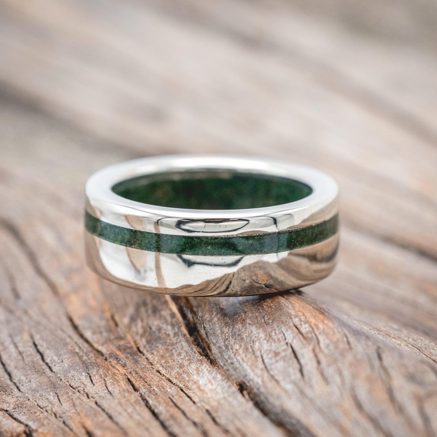 "VERTIGO" - MOSS INLAY & LINING WEDDING RING