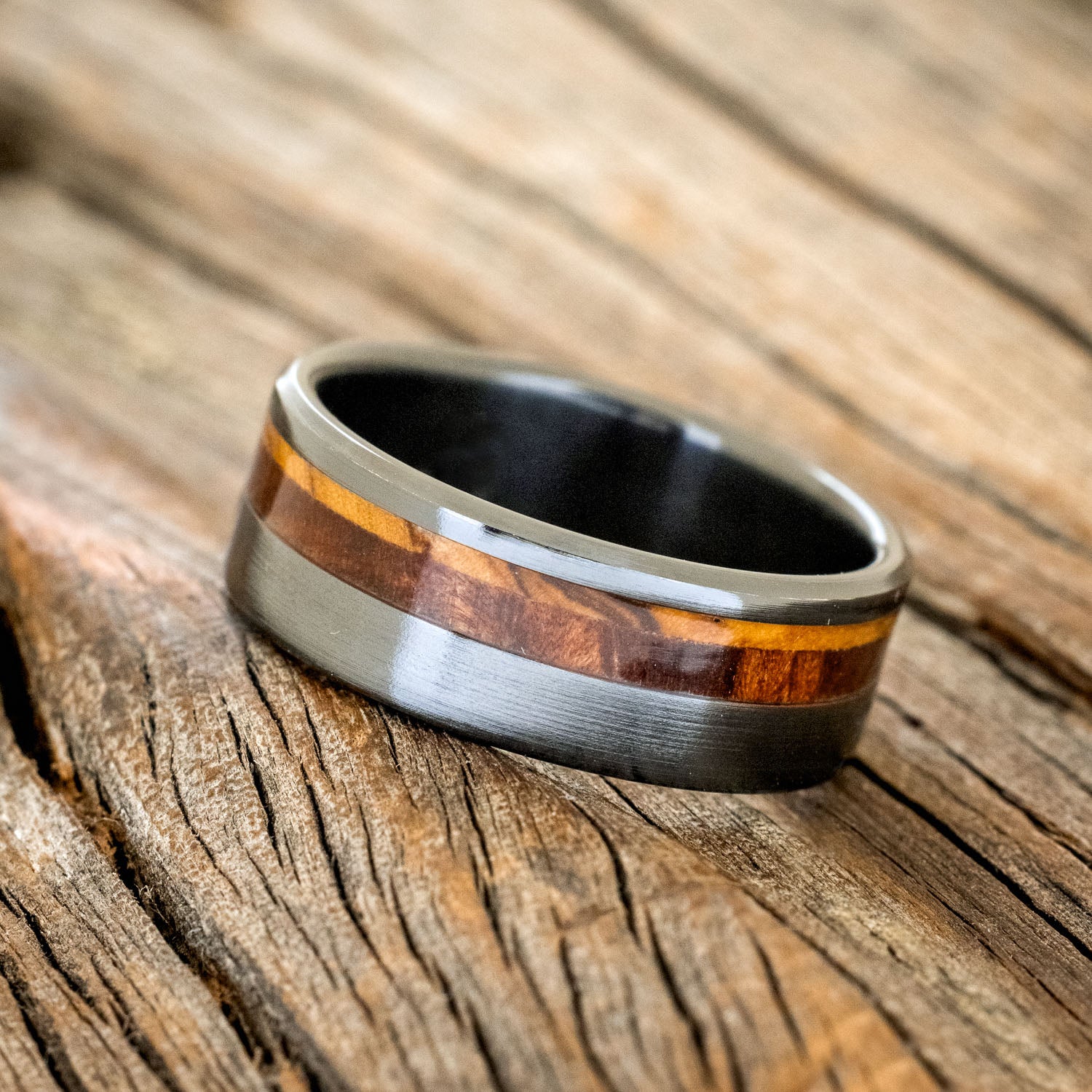 "CASTOR" - OLIVE WOOD & REDWOOD WEDDING BAND
